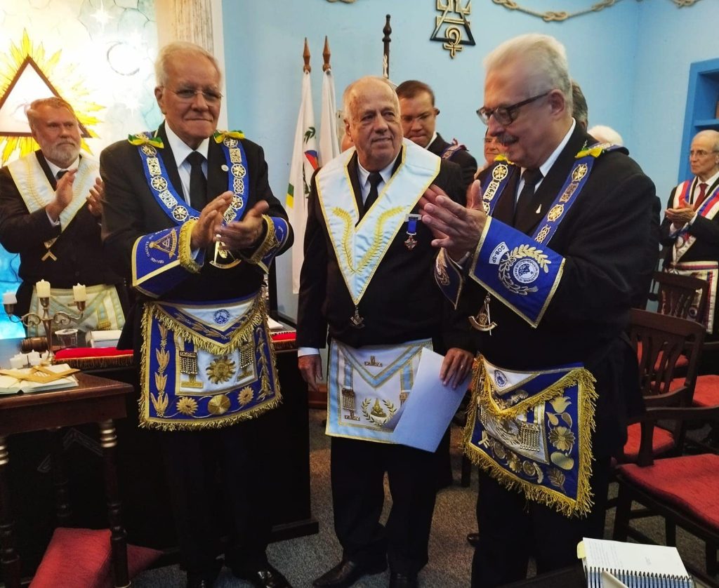 Grande Oriente do Brasil - O Grande Oriente do Brasil, por seu Soberano Grão-Mestre Geral ADEMIR ...